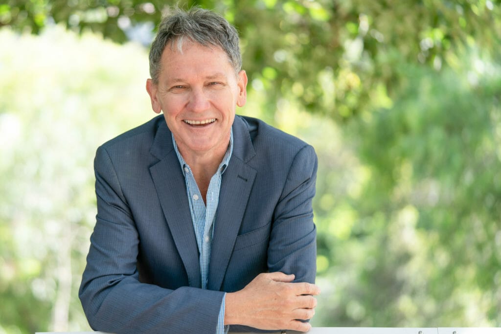 Rob Ellis Speaking and Coaching Service for Optometry - mivision