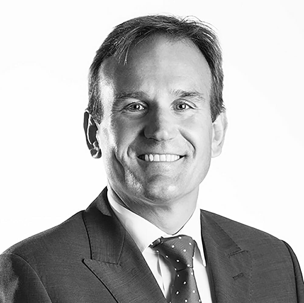 Rayner Sets Up in Australia - mivision