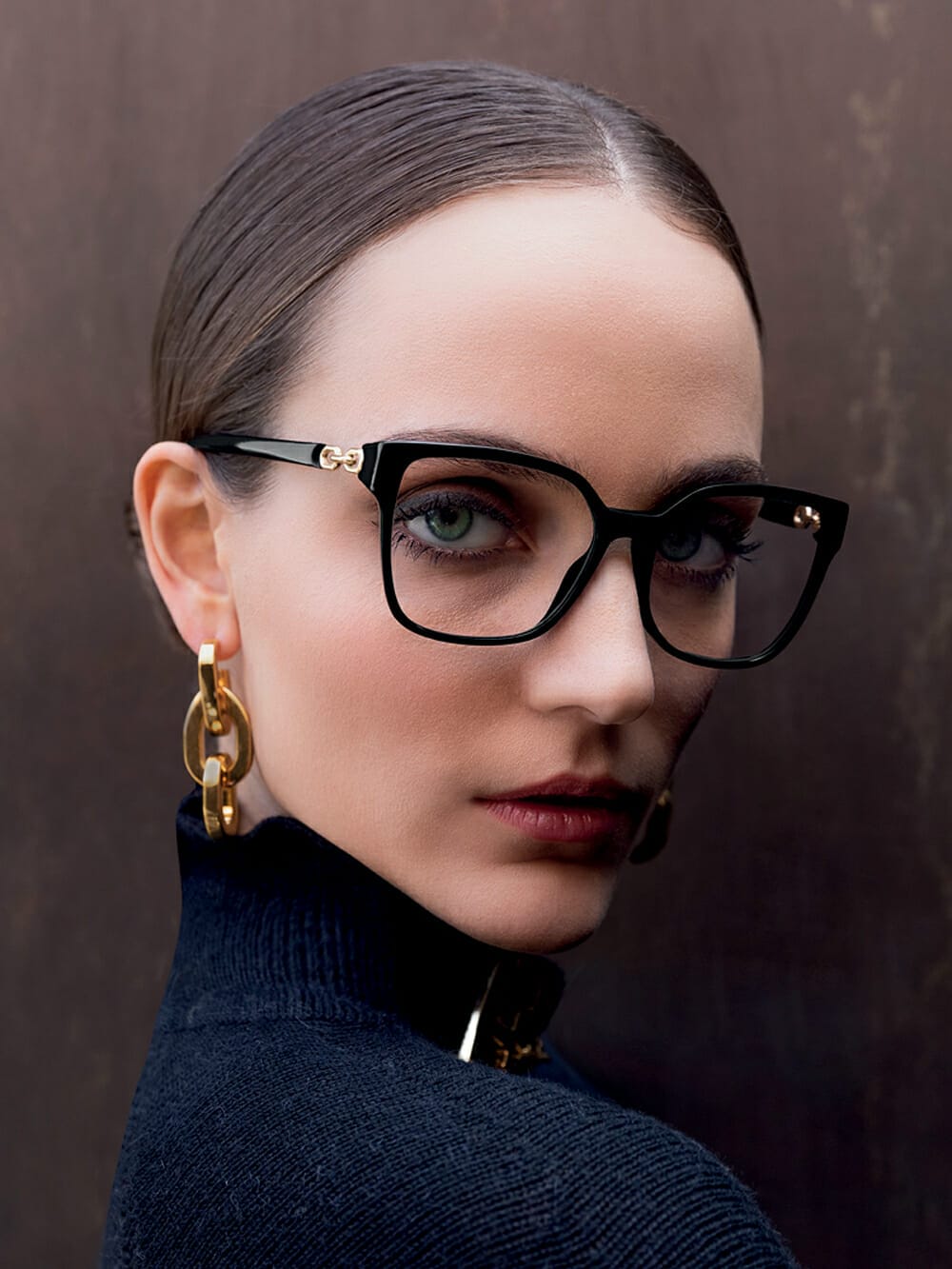 Standing Out: Office Frames Shed Their Conservative Image - mivision