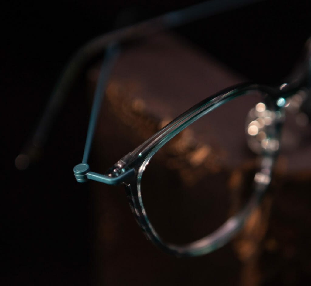 The Art of Fitting Frames to the Face - mivision