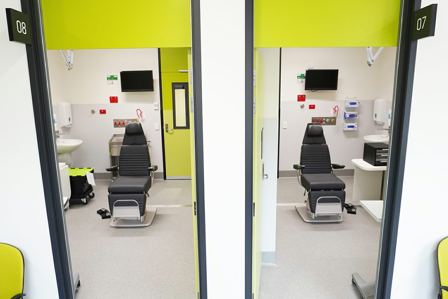 New Acute Ophthalmology Service Opens - mivision