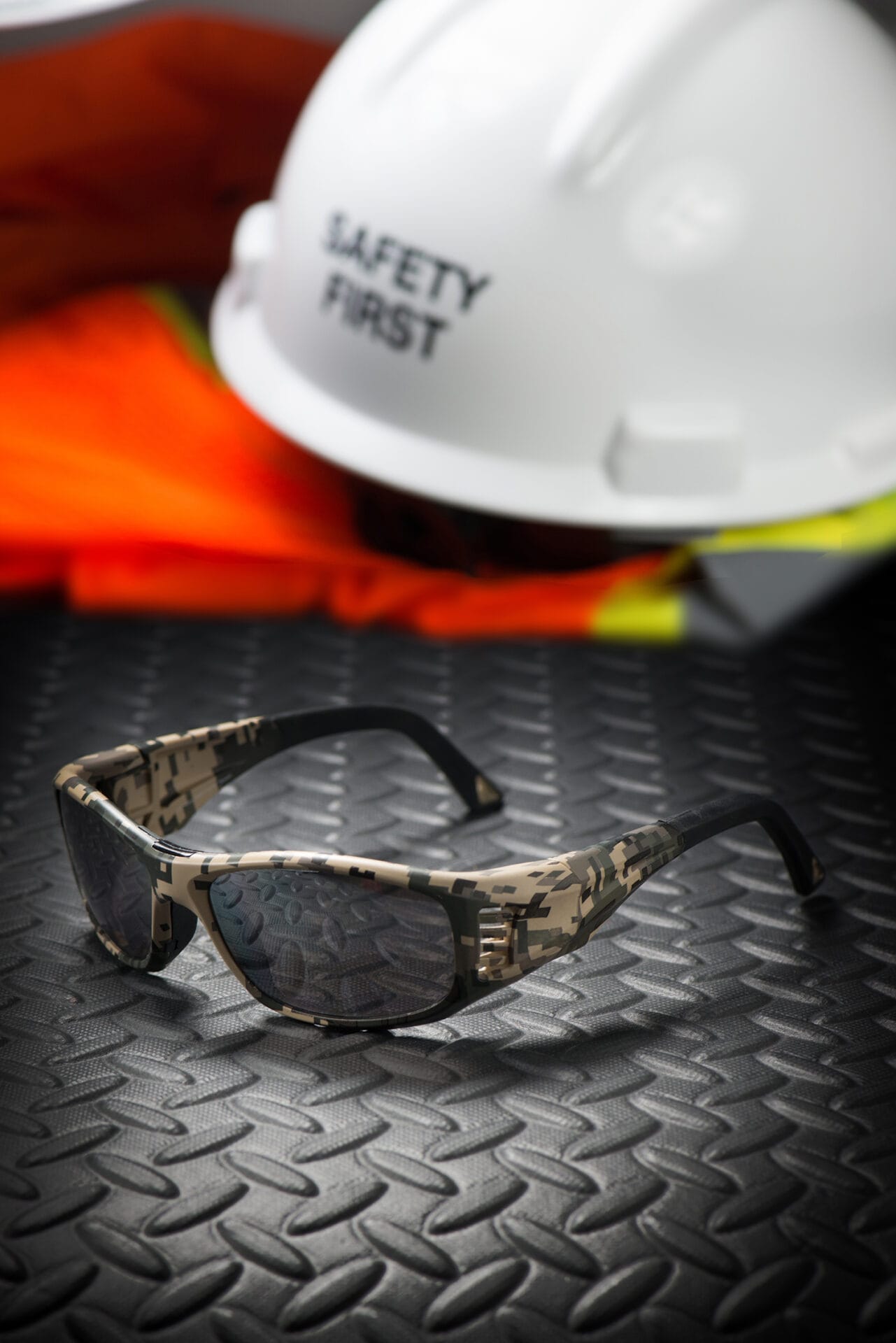 Eyewear for Tradies Protecting Vision on the Job - mivision